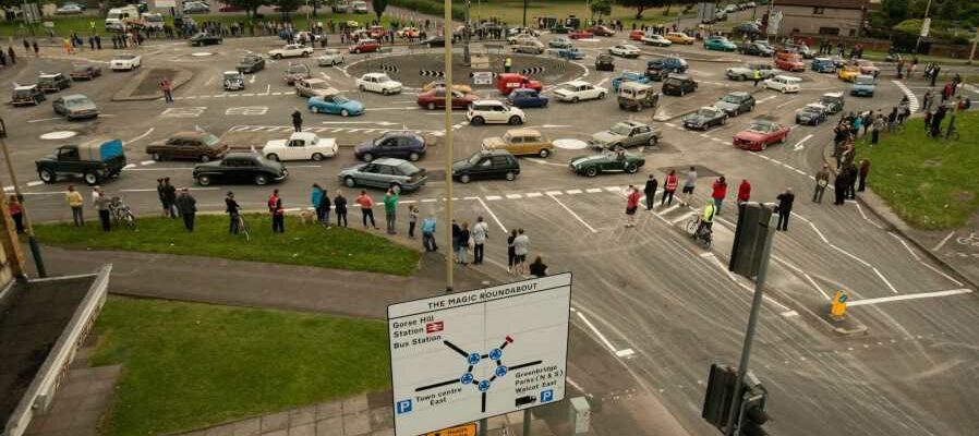 New Highway Code rule change for roundabouts that drivers need to know ...